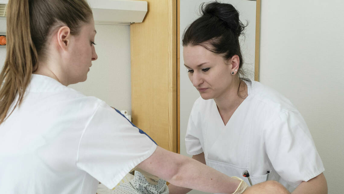 Ärzte wünschen sich mehr Pflegepersonal